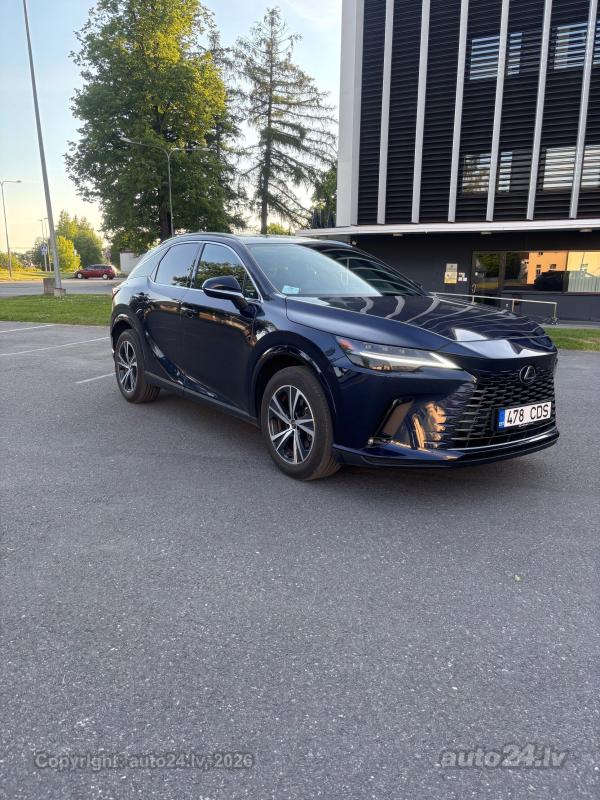 Blue Lexus RX 2023 in Johvi, with an engine capacity of 2.50 L and mileage of 39 thousand km for 56999 €, photo 1 on AUTOMOTO.COM.LV
