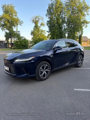 Blue Lexus RX 2023 in Johvi, with an engine capacity of 2.50 L and mileage of 39 thousand km for 56999 €, photo 3 on AUTOMOTO.COM.LV