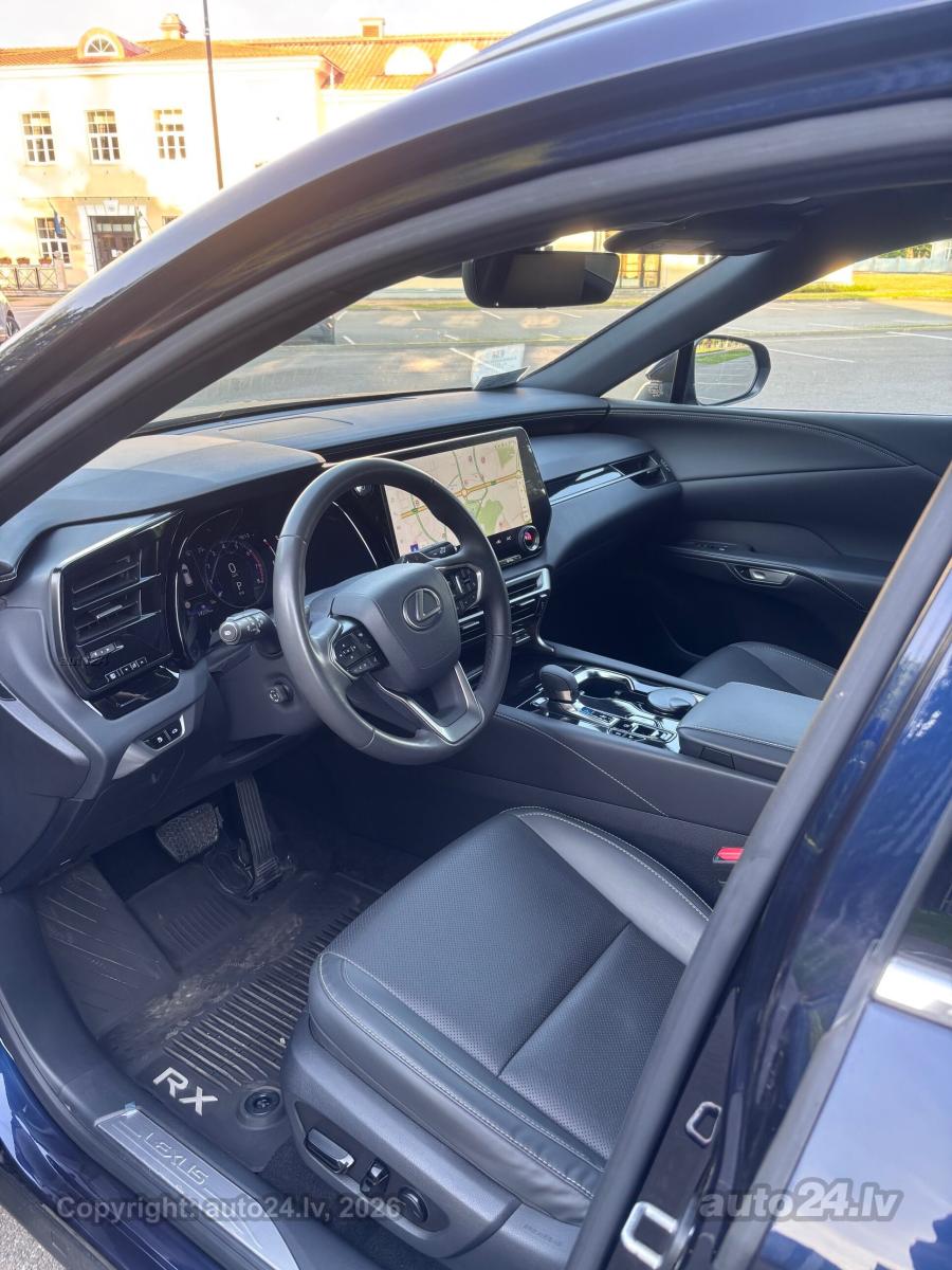 Blue Lexus RX 2023 in Johvi, with an engine capacity of 2.50 L and mileage of 39 thousand km for 56999 €, photo 9 on AUTOMOTO.COM.LV