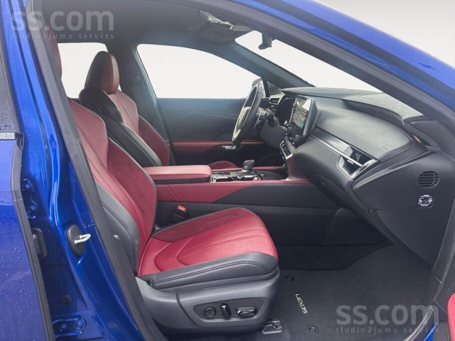Zils Lexus RX 2023 Rīga, ar dzinēja tilpumu 2.40 L un nobraukumu 24 tūkst. km par 68900 €, foto 9 vietnē AUTOMOTO.COM.LV