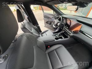 Zils Lexus RX 2024 Rīga, ar dzinēja tilpumu 2.40 L un nobraukumu 45 tūkst. km par 54700 €, foto 4 vietnē AUTOMOTO.COM.LV
