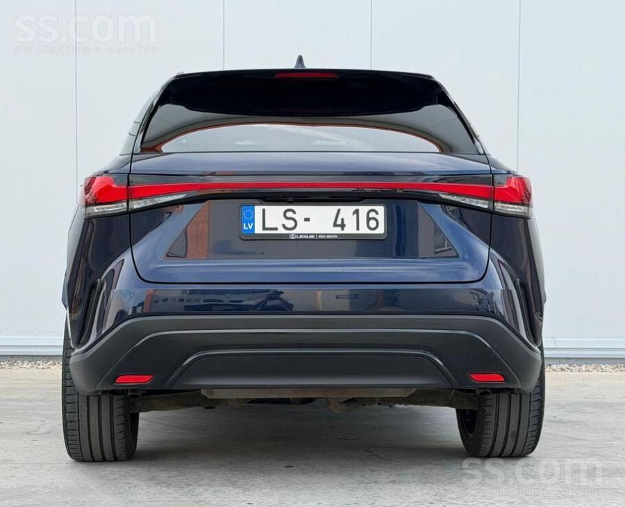 Zils Lexus RX 2024 Rīga, ar dzinēja tilpumu 2.40 L un nobraukumu 45 tūkst. km par 54700 €, foto 5 vietnē AUTOMOTO.COM.LV