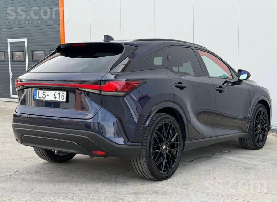 Zils Lexus RX 2024 Rīga, ar dzinēja tilpumu 2.40 L un nobraukumu 45 tūkst. km par 54700 €, foto 7 vietnē AUTOMOTO.COM.LV