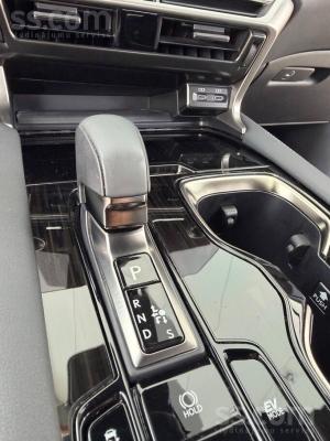 Zils Lexus RX 2024 Rīga, ar dzinēja tilpumu 2.40 L un nobraukumu 45 tūkst. km par 54700 €, foto 9 vietnē AUTOMOTO.COM.LV