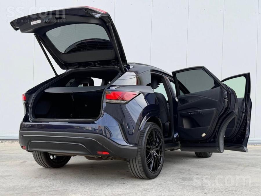 Zils Lexus RX 2024 Rīga, ar dzinēja tilpumu 2.40 L un nobraukumu 45 tūkst. km par 54700 €, foto 14 vietnē AUTOMOTO.COM.LV