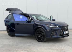 Zils Lexus RX 2024 Rīga, ar dzinēja tilpumu 2.40 L un nobraukumu 45 tūkst. km par 54700 €, foto 22 vietnē AUTOMOTO.COM.LV