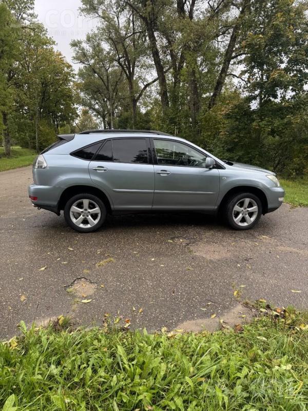 Zils Lexus RX 2006 Rēzekne, ar dzinēja tilpumu 3.00 L un nobraukumu 423 tūkst. km par 2750 €, foto 3 vietnē AUTOMOTO.COM.LV