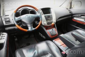 Brown Lexus RX 2003 in Riga, with an engine capacity of 3.00 L and mileage of 267 thousand km for 2995 €, photo 8 on AUTOMOTO.COM.LV