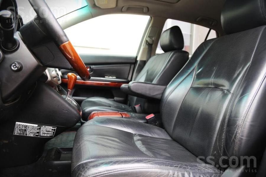 Brown Lexus RX 2003 in Riga, with an engine capacity of 3.00 L and mileage of 267 thousand km for 2995 €, photo 12 on AUTOMOTO.COM.LV