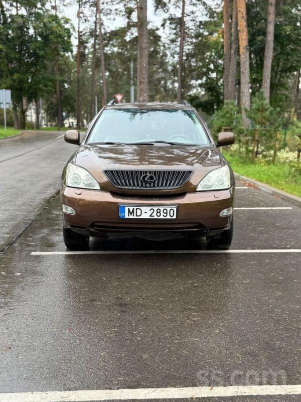 Brown Lexus RX 2004 in Daugavpils, with an engine capacity of 3.00 L and mileage of 402 thousand km for 2450 €, photo 3 on AUTOMOTO.COM.LV