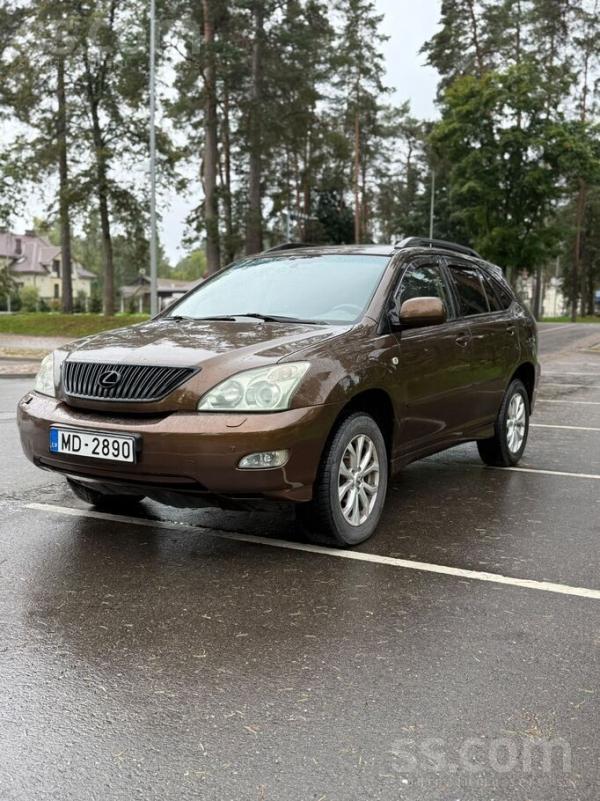 Brown Lexus RX 2004 in Daugavpils, with an engine capacity of 3.00 L and mileage of 402 thousand km for 2450 €, photo 5 on AUTOMOTO.COM.LV