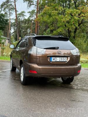 Brown Lexus RX 2004 in Daugavpils, with an engine capacity of 3.00 L and mileage of 402 thousand km for 2450 €, photo 11 on AUTOMOTO.COM.LV