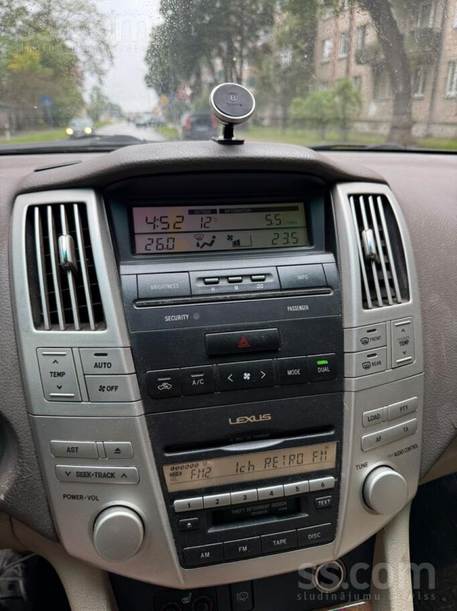 Brown Lexus RX 2004 in Daugavpils, with an engine capacity of 3.00 L and mileage of 402 thousand km for 2450 €, photo 14 on AUTOMOTO.COM.LV