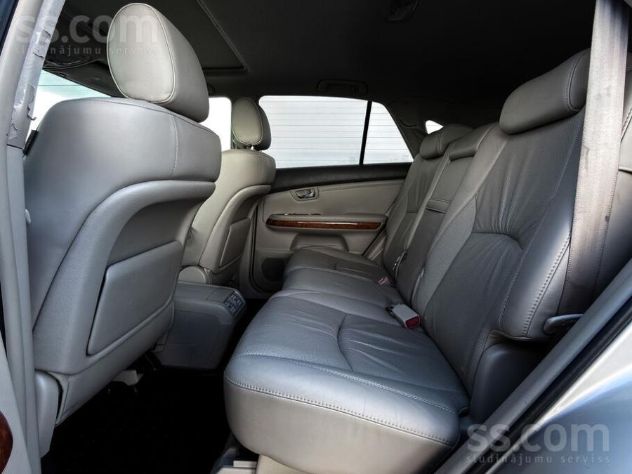 Brūns Lexus RX 2008 Rīga, ar dzinēja tilpumu 3.50 L un nobraukumu 253 tūkst. km par 4990 €, foto 16 vietnē AUTOMOTO.COM.LV