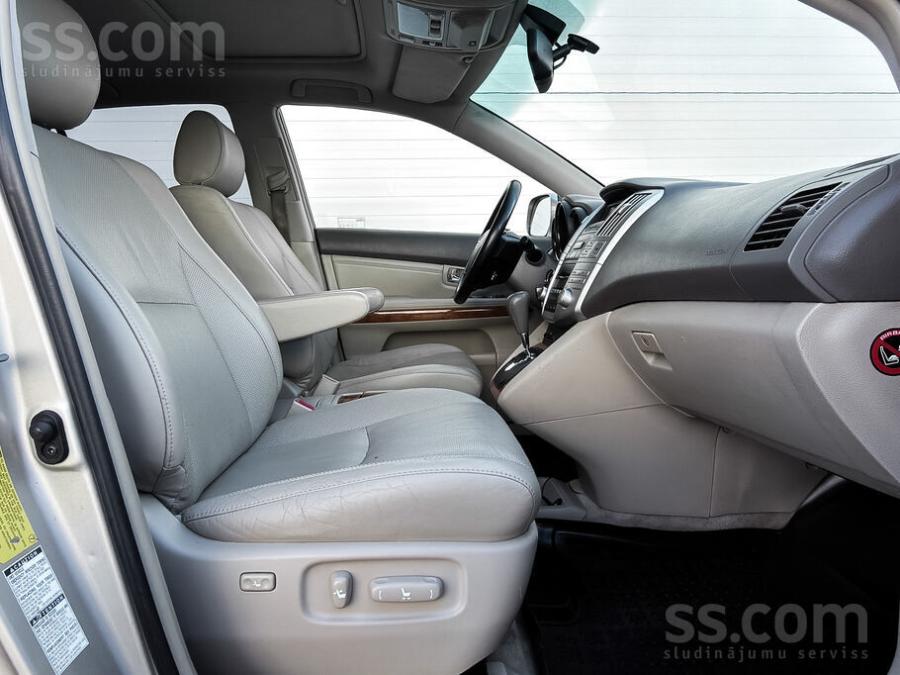 Brūns Lexus RX 2008 Rīga, ar dzinēja tilpumu 3.50 L un nobraukumu 253 tūkst. km par 4990 €, foto 17 vietnē AUTOMOTO.COM.LV