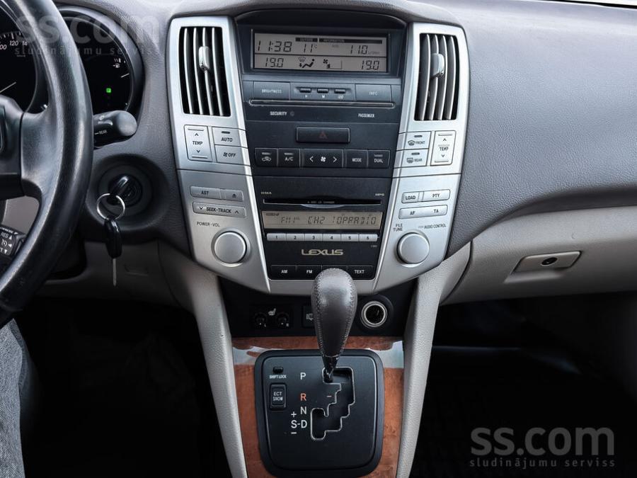 Brūns Lexus RX 2008 Rīga, ar dzinēja tilpumu 3.50 L un nobraukumu 253 tūkst. km par 4990 €, foto 31 vietnē AUTOMOTO.COM.LV