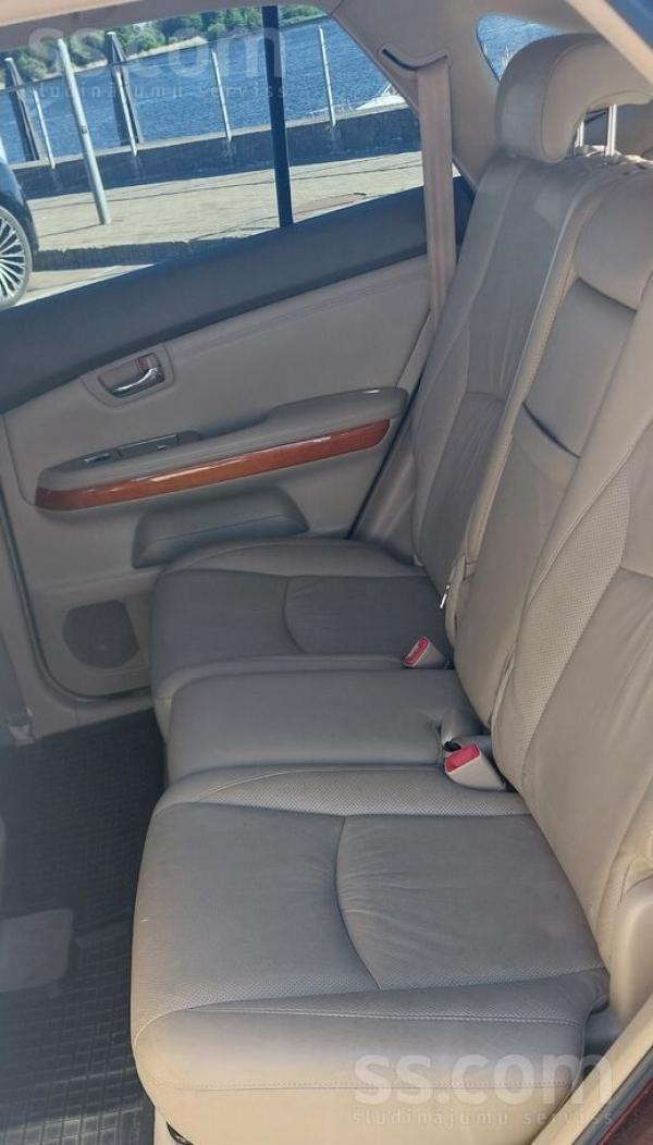 Brown Lexus RX 2008 in Riga, with an engine capacity of 3.50 L and mileage of 125 thousand km for 7000 €, photo 6 on AUTOMOTO.COM.LV