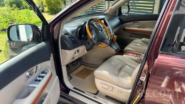 Brown Lexus RX 2008 in Riga, with an engine capacity of 4.00 L and mileage of 316 thousand km for 4750 €, photo 9 on AUTOMOTO.COM.LV