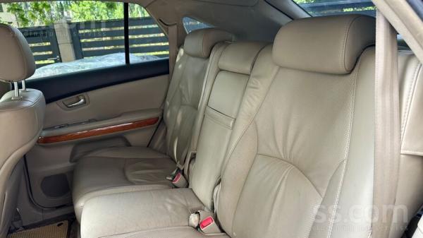 Brown Lexus RX 2008 in Riga, with an engine capacity of 3.30 L and mileage of 316 thousand km for 4750 €, photo 5 on AUTOMOTO.COM.LV