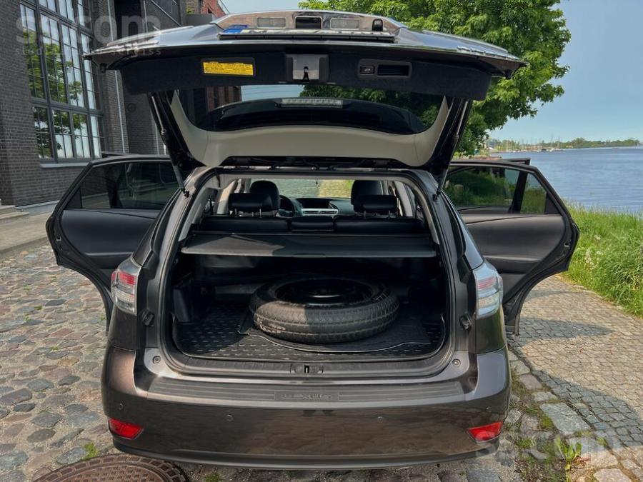 Brūns Lexus RX 2009 Rīga, ar dzinēja tilpumu 3.50 L un nobraukumu 180 tūkst. km par 11400 €, foto 7 vietnē AUTOMOTO.COM.LV