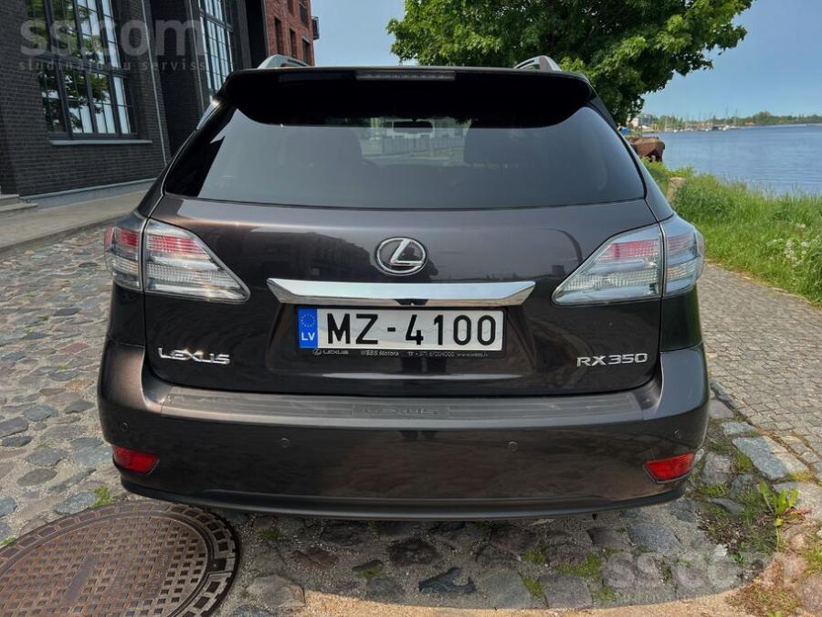Brūns Lexus RX 2009 Rīga, ar dzinēja tilpumu 3.50 L un nobraukumu 190 tūkst. km par 9900 €, foto 4 vietnē AUTOMOTO.COM.LV