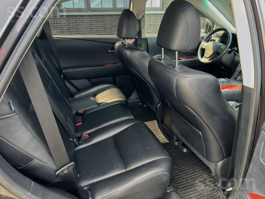 Brūns Lexus RX 2009 Rīga, ar dzinēja tilpumu 3.50 L un nobraukumu 190 tūkst. km par 9900 €, foto 11 vietnē AUTOMOTO.COM.LV