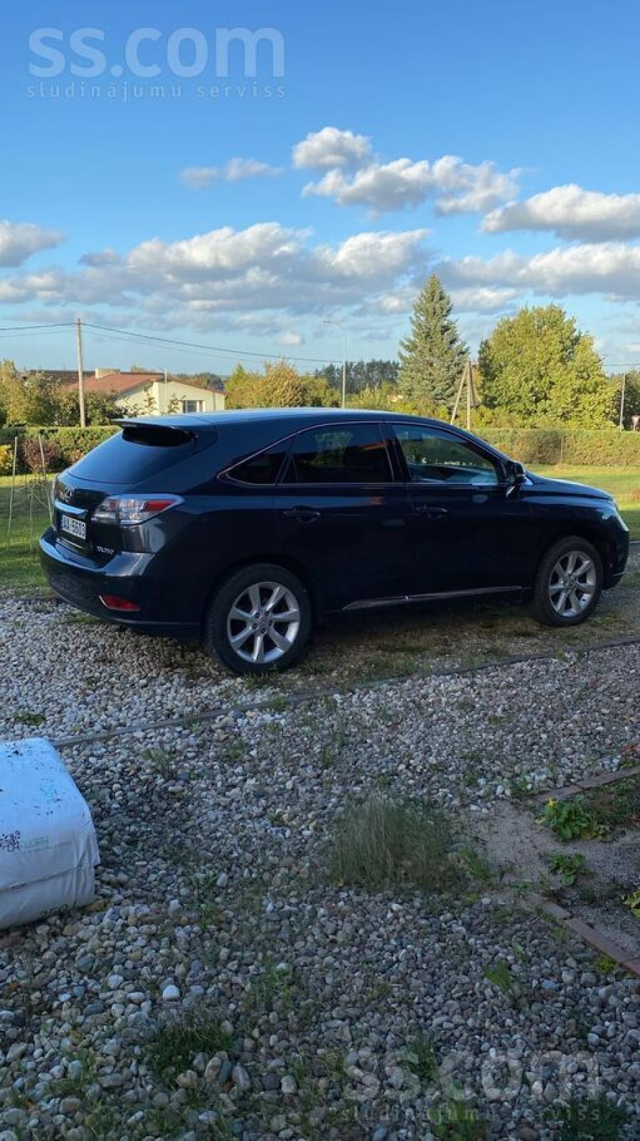 Brown Lexus RX 2009 in Riga, with an engine capacity of 3.50 L and mileage of 194 thousand km for 11000 €, photo 6 on AUTOMOTO.COM.LV