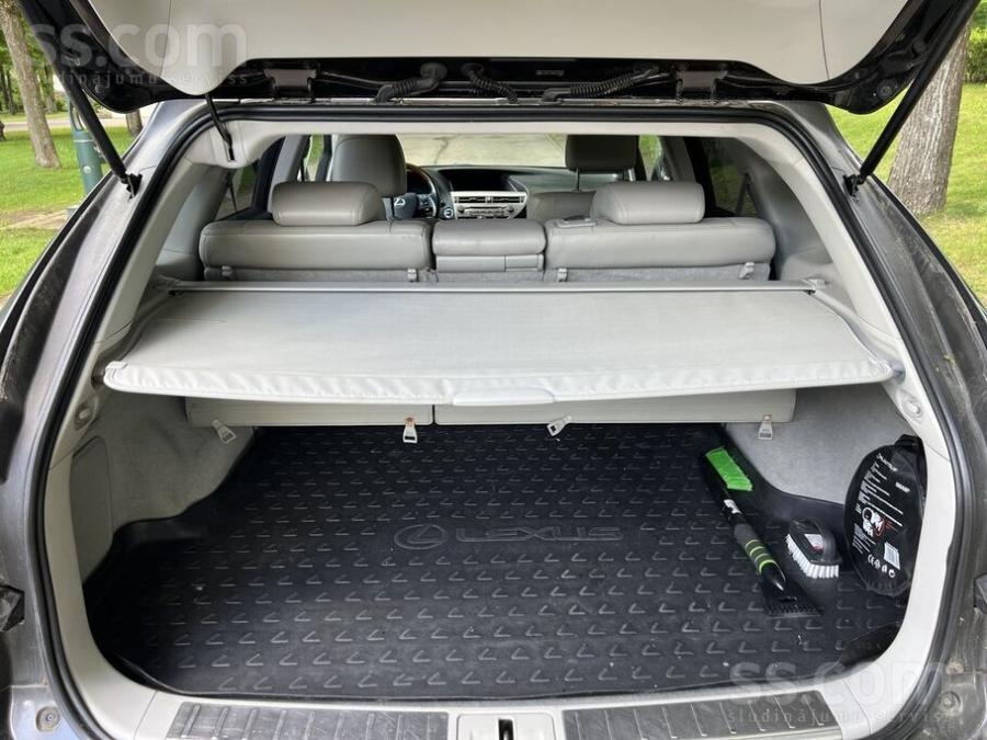 Brūns Lexus RX 2010 Rīga, ar dzinēja tilpumu 3.50 L un nobraukumu 257 tūkst. km par 9900 €, foto 10 vietnē AUTOMOTO.COM.LV