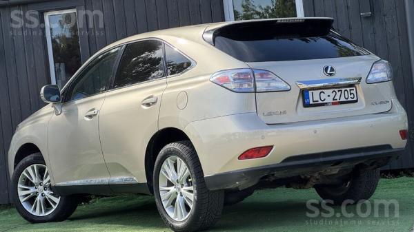 Brūns Lexus RX 2010 Rīga, ar dzinēja tilpumu 3.50 L un nobraukumu 215 tūkst. km par 9500 €, foto 4 vietnē AUTOMOTO.COM.LV