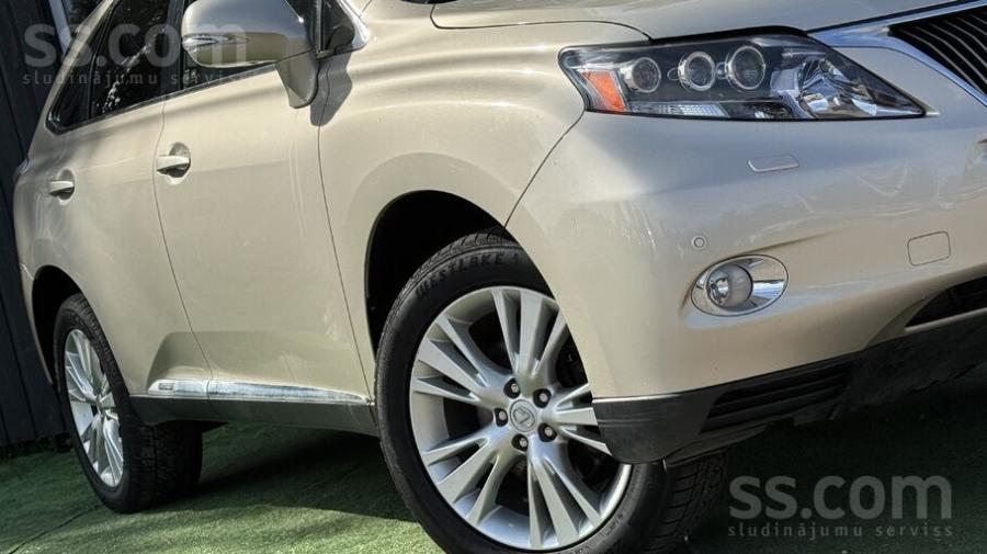 Brūns Lexus RX 2010 Rīga, ar dzinēja tilpumu 3.50 L un nobraukumu 215 tūkst. km par 9500 €, foto 8 vietnē AUTOMOTO.COM.LV