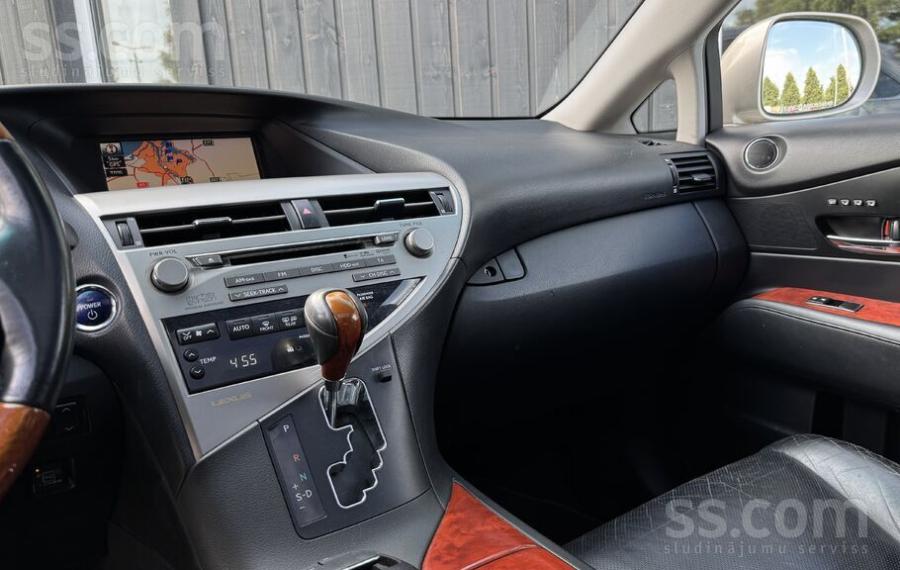 Brūns Lexus RX 2010 Rīga, ar dzinēja tilpumu 3.50 L un nobraukumu 215 tūkst. km par 9500 €, foto 12 vietnē AUTOMOTO.COM.LV