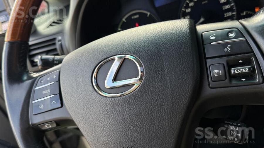 Brūns Lexus RX 2010 Rīga, ar dzinēja tilpumu 3.50 L un nobraukumu 215 tūkst. km par 9500 €, foto 27 vietnē AUTOMOTO.COM.LV