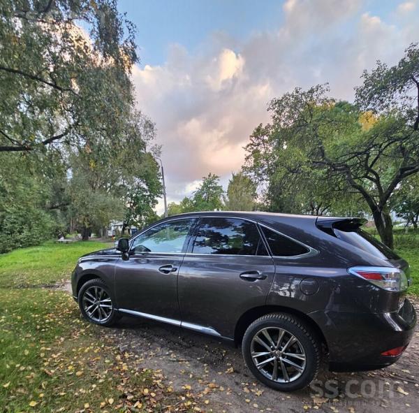 Brown Lexus RX 2012 in Riga, with an engine capacity of 3.50 L and mileage of 348 thousand km for 9500 €, photo 4 on AUTOMOTO.COM.LV