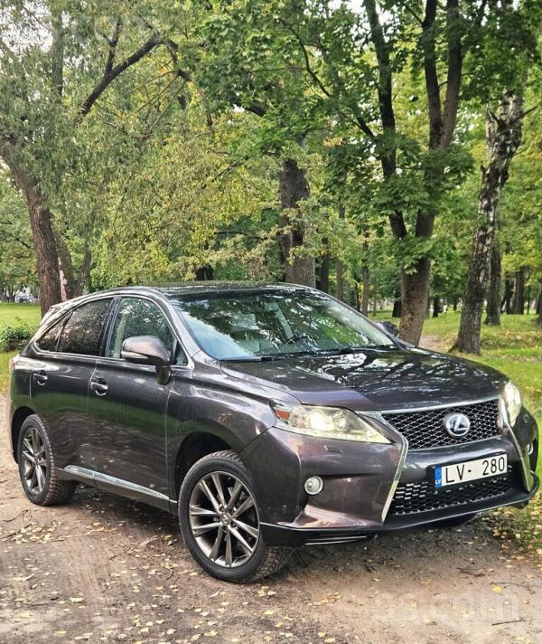 Brown Lexus RX 2012 in Riga, with an engine capacity of 3.50 L and mileage of 348 thousand km for 9500 €, photo 1 on AUTOMOTO.COM.LV