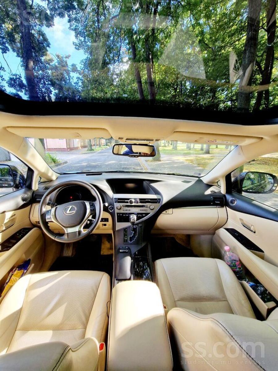 Brūns Lexus RX 2015 Liepāja, ar dzinēja tilpumu 3.50 L un nobraukumu 139 tūkst. km par 17000 €, foto 3 vietnē AUTOMOTO.COM.LV