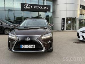 Brown Lexus RX 2016 in Riga, with an engine capacity of 2.00 L and mileage of 203 thousand km for 18500 €, photo 3 on AUTOMOTO.COM.LV