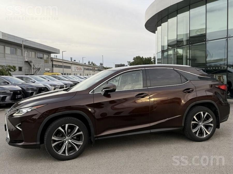 Brown Lexus RX 2016 in Riga, with an engine capacity of 2.00 L and mileage of 203 thousand km for 18500 €, photo 6 on AUTOMOTO.COM.LV