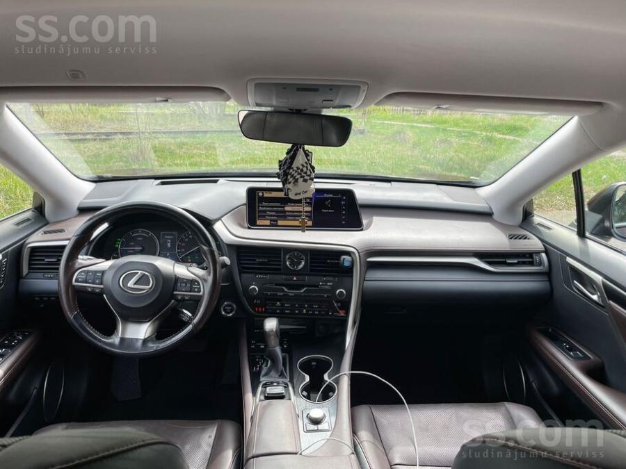 Brūns Lexus RX 2017 Ogre, ar dzinēja tilpumu 3.50 L un nobraukumu 133 tūkst. km par 32000 €, foto 3 vietnē AUTOMOTO.COM.LV