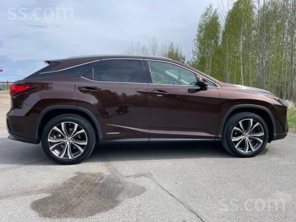 Brown Lexus RX 2017 in Ogre, with an engine capacity of 3.50 L and mileage of 133 thousand km for 32000 €, photo 4 on AUTOMOTO.COM.LV