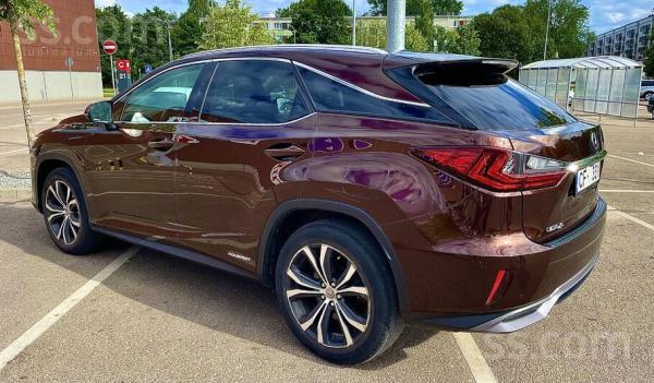 Brown Lexus RX 2017 in Riga, with an engine capacity of 3.50 L and mileage of 110 thousand km for 30000 €, photo 5 on AUTOMOTO.COM.LV