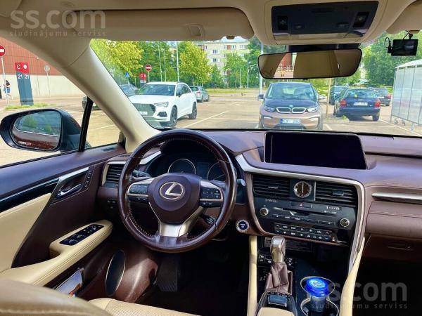 Brown Lexus RX 2017 in Riga, with an engine capacity of 3.50 L and mileage of 110 thousand km for 30000 €, photo 9 on AUTOMOTO.COM.LV