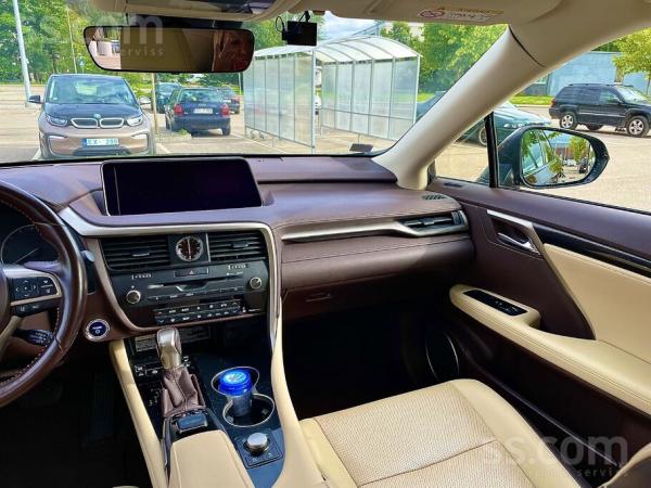 Brown Lexus RX 2017 in Riga, with an engine capacity of 3.50 L and mileage of 110 thousand km for 30000 €, photo 10 on AUTOMOTO.COM.LV