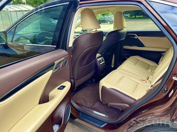 Brown Lexus RX 2017 in Riga, with an engine capacity of 3.50 L and mileage of 110 thousand km for 30000 €, photo 11 on AUTOMOTO.COM.LV