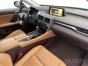 Brown Lexus RX 2018 in Riga, with an engine capacity of 3.50 L and mileage of 134 thousand km for 29000 €, photo 6 on AUTOMOTO.COM.LV