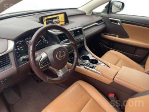 Brown Lexus RX 2018 in Riga, with an engine capacity of 3.50 L and mileage of 134 thousand km for 29000 €, photo 11 on AUTOMOTO.COM.LV