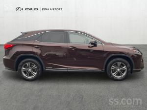 Brown Lexus RX 2018 in Riga, with an engine capacity of 3.50 L and mileage of 134 thousand km for 29000 €, photo 16 on AUTOMOTO.COM.LV