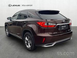 Brown Lexus RX 2018 in Riga, with an engine capacity of 3.50 L and mileage of 134 thousand km for 29000 €, photo 17 on AUTOMOTO.COM.LV