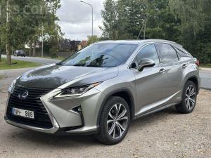 Brown Lexus RX 2018 in Riga, with an engine capacity of 3.50 L and mileage of 200 thousand km for 25990 €, photo  on AUTOMOTO.COM.LV