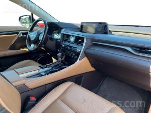 Brown Lexus RX 2019 in Riga, with an engine capacity of 3.50 L and mileage of 165 thousand km for 27200 €, photo 7 on AUTOMOTO.COM.LV