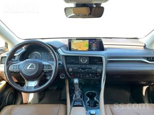 Brown Lexus RX 2019 in Riga, with an engine capacity of 3.50 L and mileage of 165 thousand km for 27200 €, photo 9 on AUTOMOTO.COM.LV